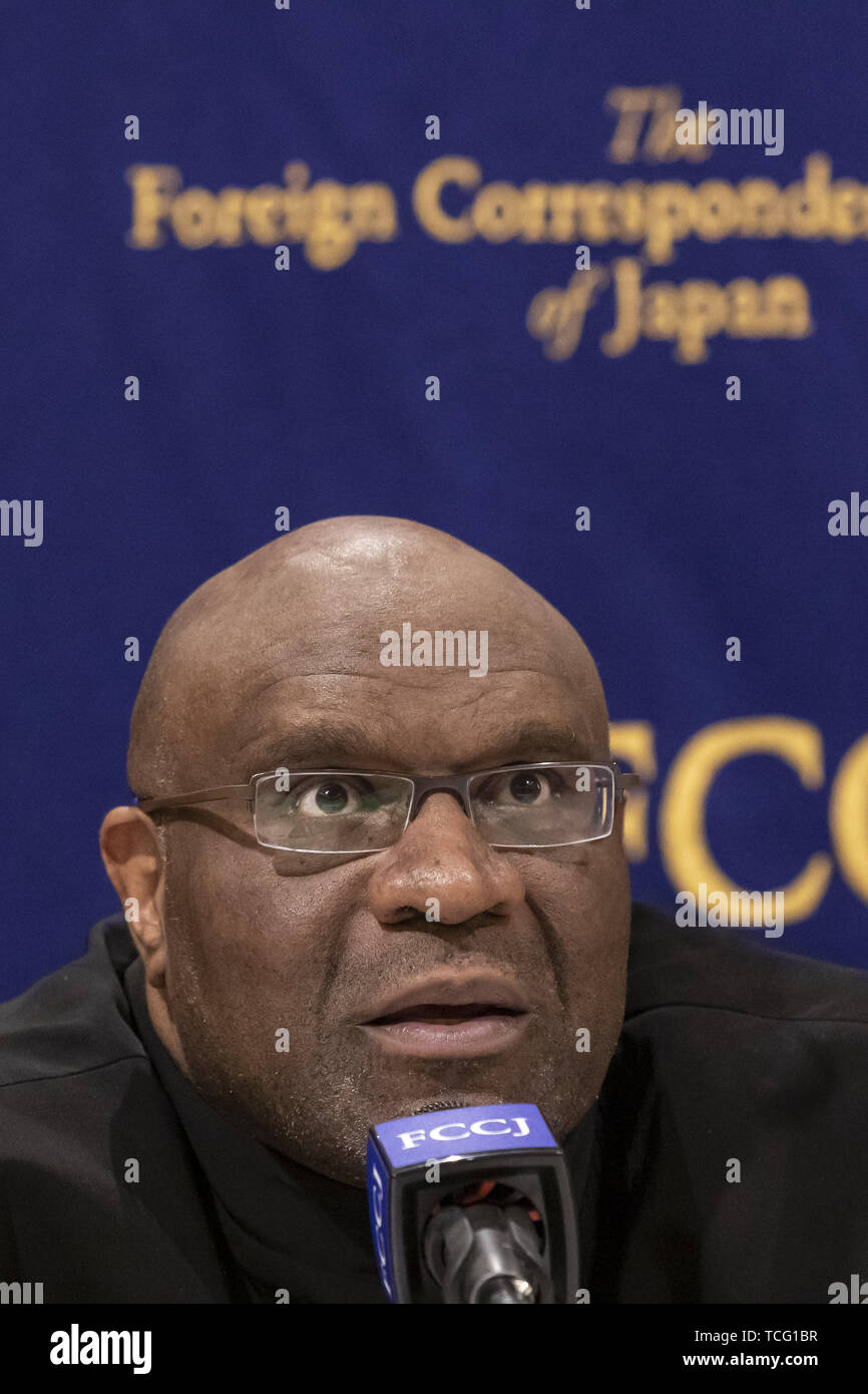 Tokyo, Japan. 7th June, 2019. American pro fighter and actor Bob Sapp ...