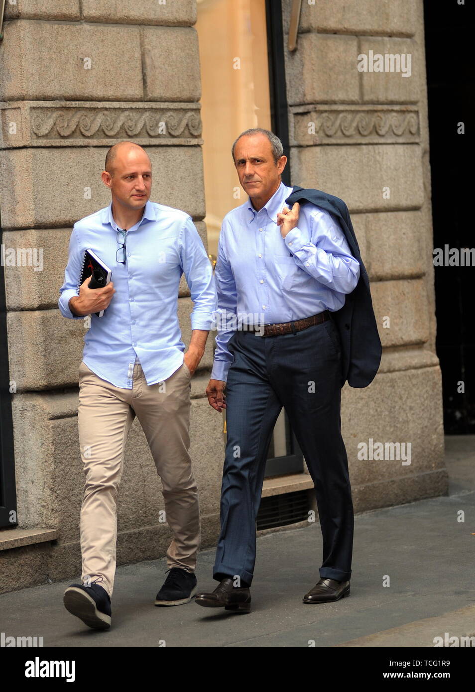 Milan, Ettore Messina in the center Ettore Messina, former deputy coach ...