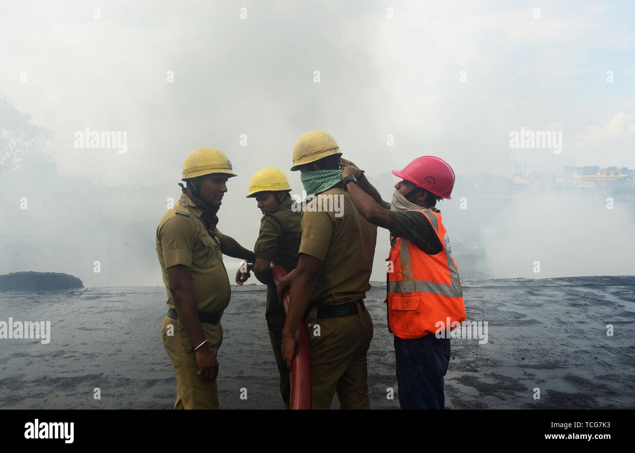 Firefighter india hi-res stock photography and images - Alamy