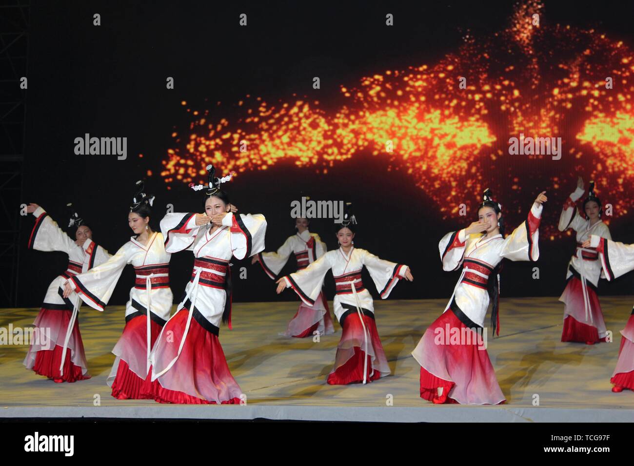 Miluo river hi-res stock photography and images - Alamy