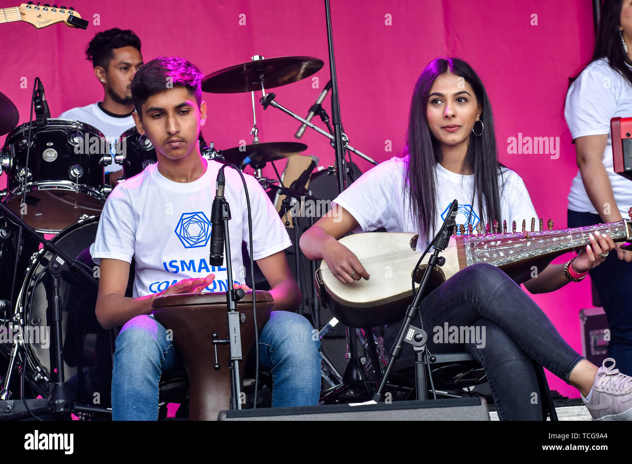 Ismaili community ensemble hi-res stock photography and images - Alamy