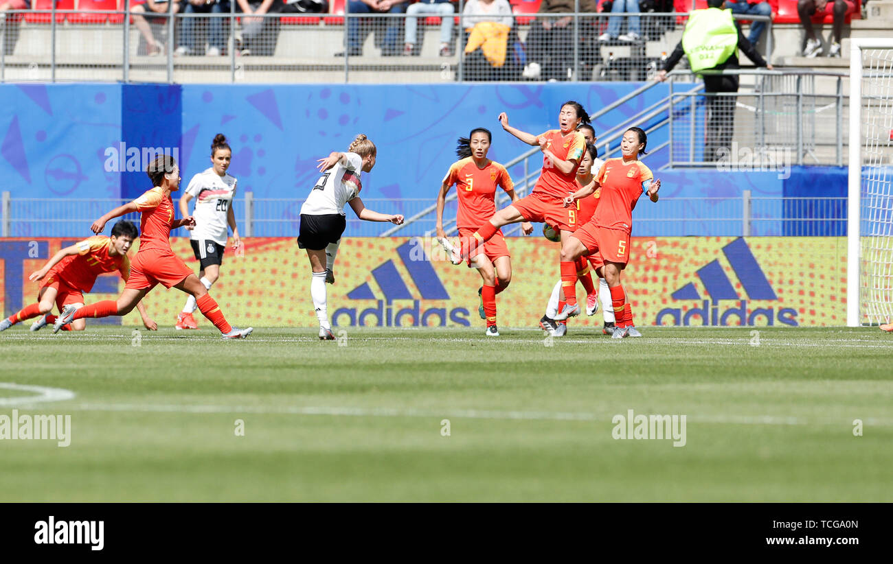 Giulia gwinn hi-res stock photography and images - Alamy