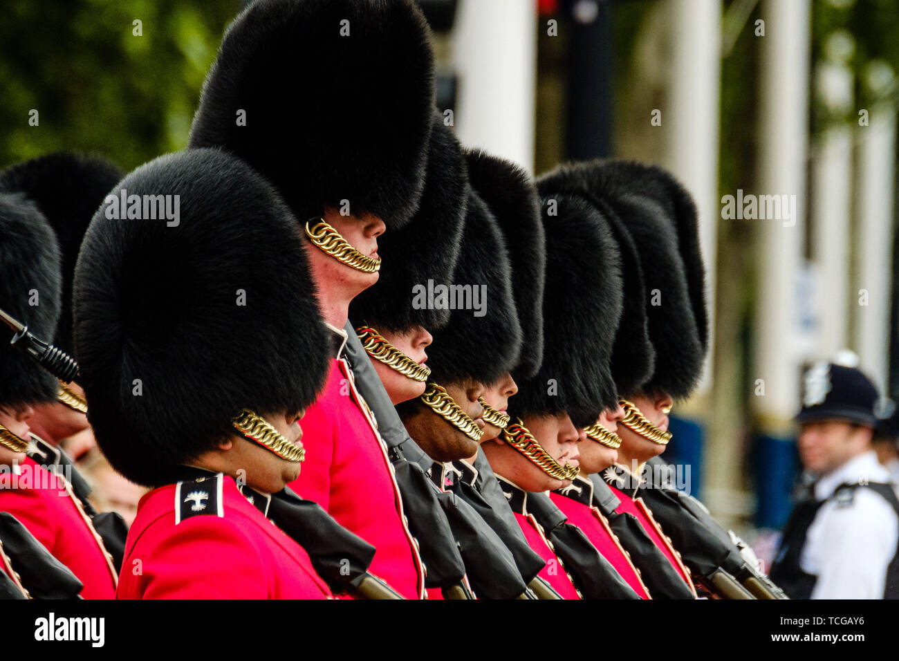 London, UK. 08th June, 2019. Welsh Guards line The Mall at Trooping the ...