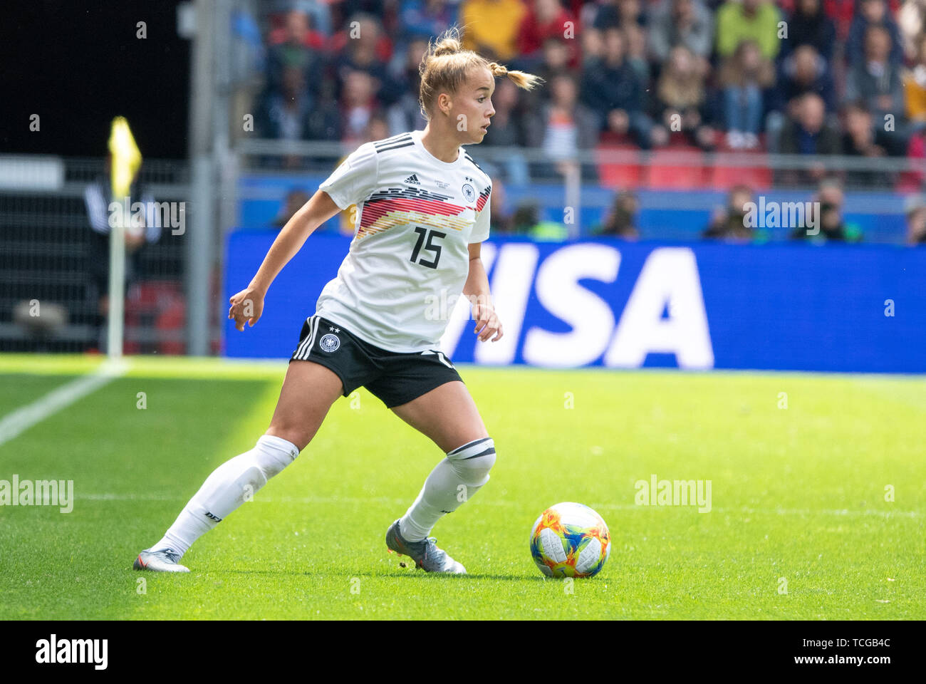 Rennes, France. 08th June, 2019. Football, women: WM, Germany - China ...
