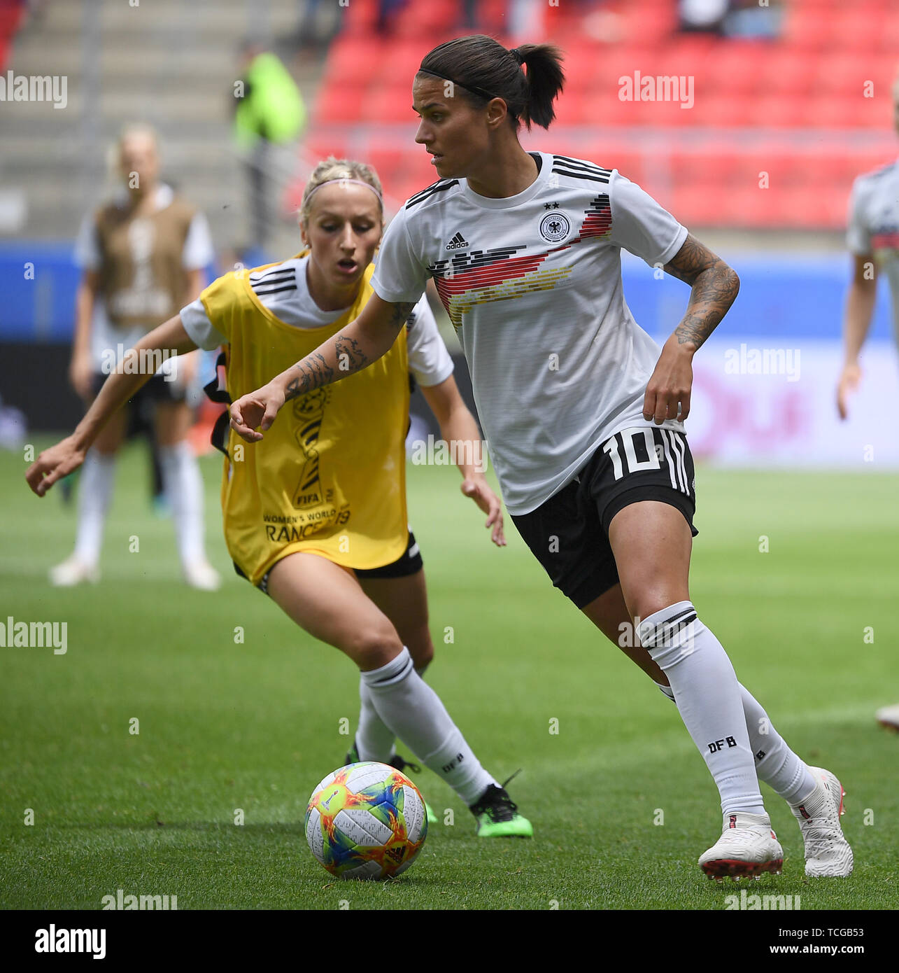 Rennes, France. 08th June, 2019. Football, women: WM, Germany - China ...