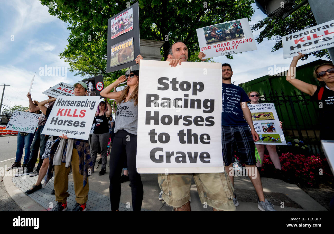 Horse racing protest hi-res stock photography and images - Alamy