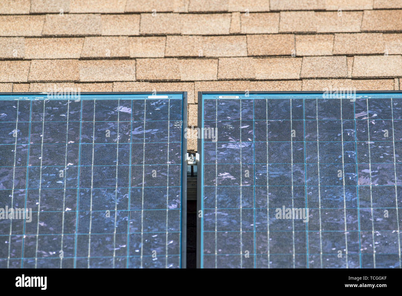 Photovoltaic solar shingles hi-res stock photography and images - Alamy