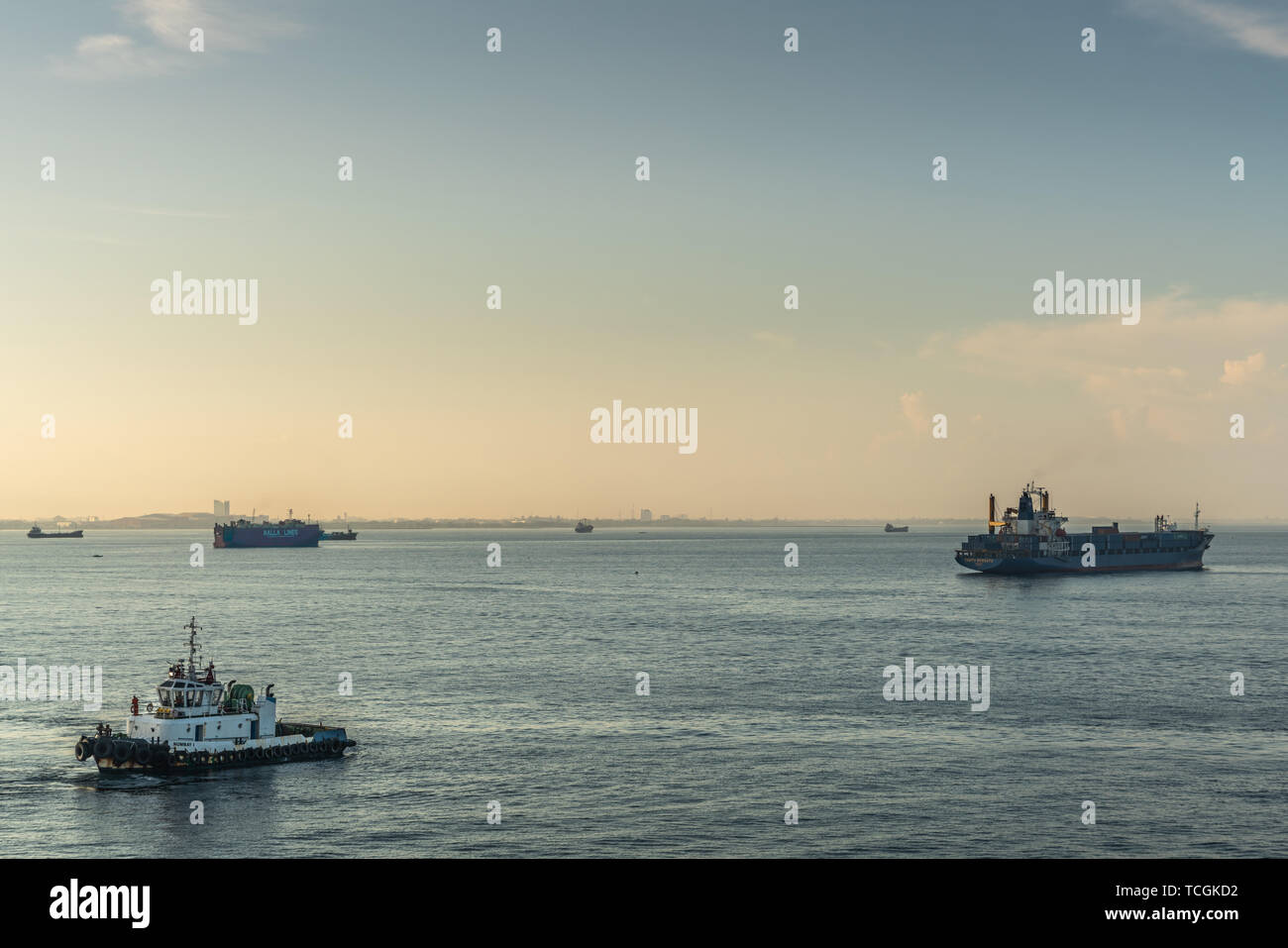 Tanto bersatu hi-res stock photography and images - Alamy