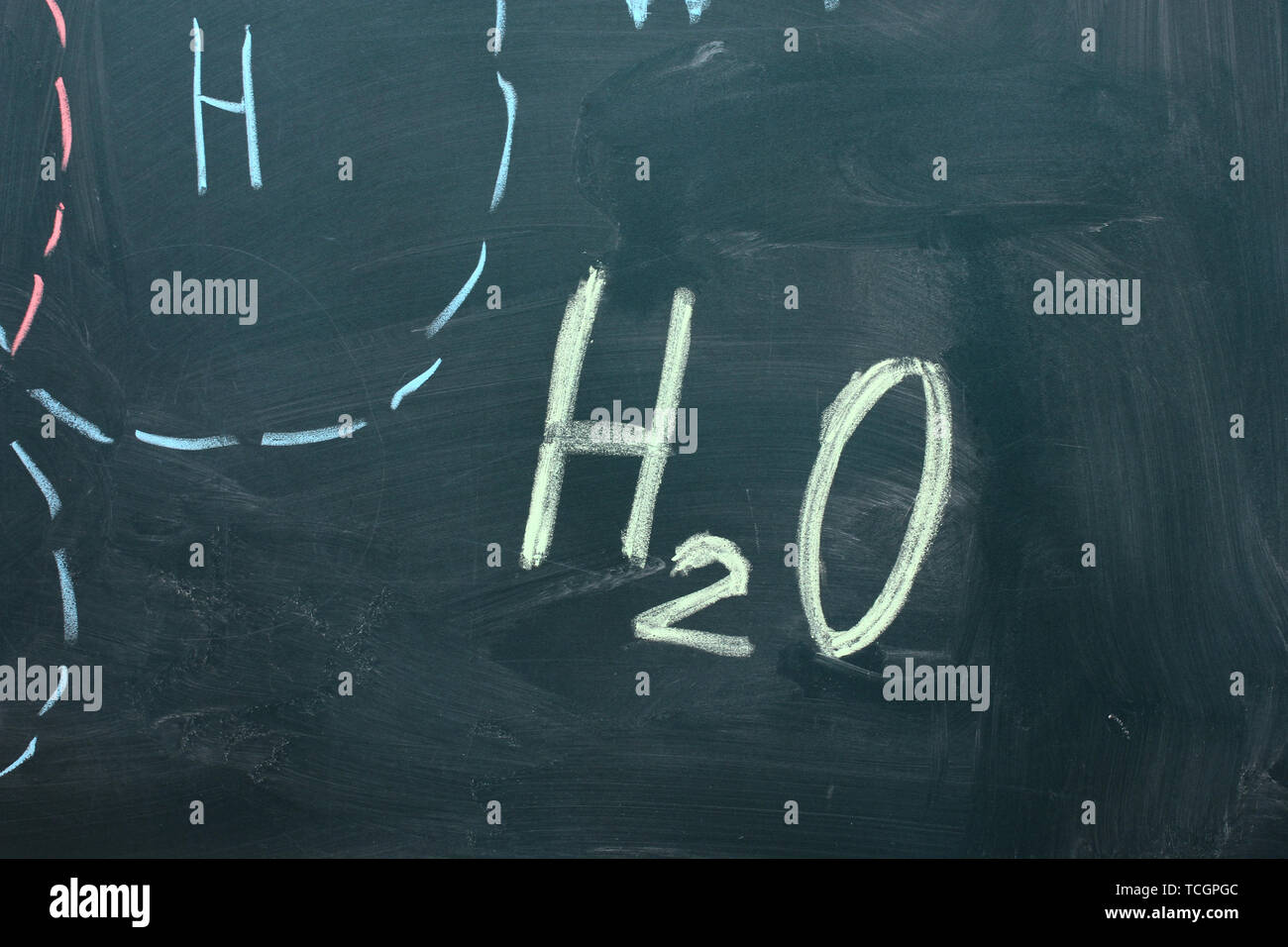 Water chemical formula hi-res stock photography and images - Alamy