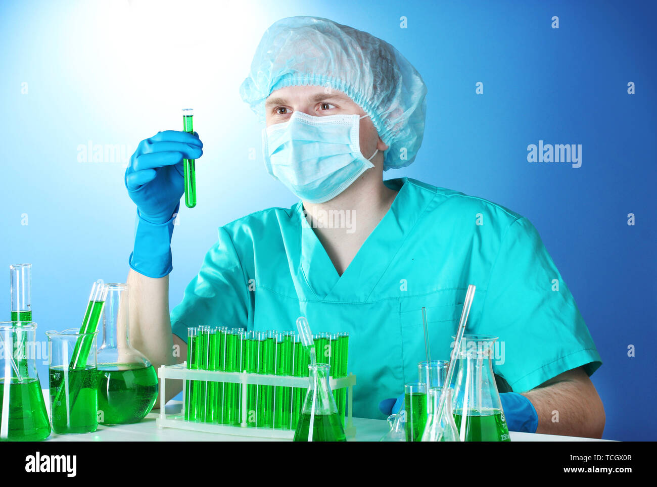 scientist working in chemistry laboratory Stock Photo - Alamy