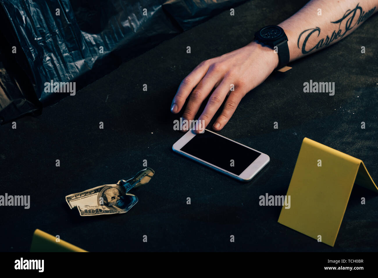 Crime scene corpse hi-res stock photography and images - Alamy