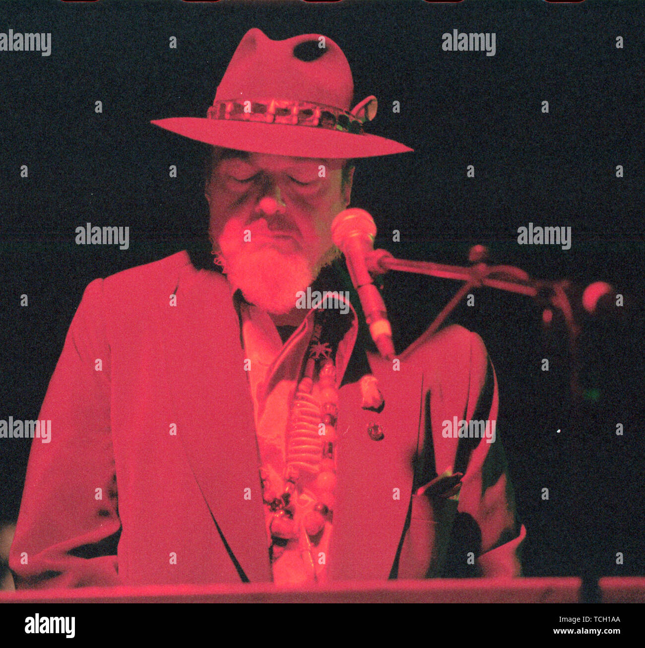 Legendary musician hi-res stock photography and images - Alamy