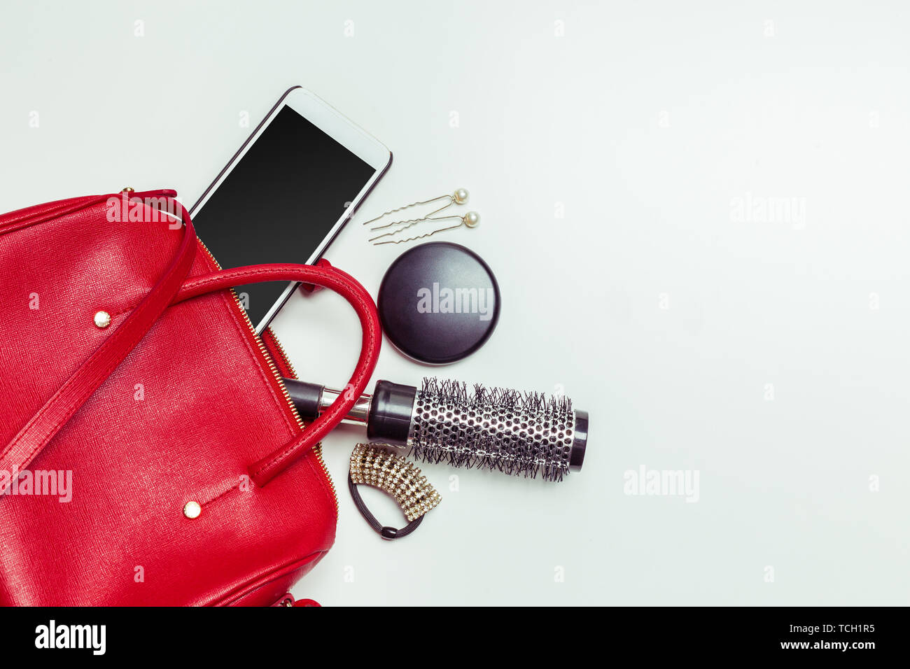 Pocket contents hi-res stock photography and images - Alamy