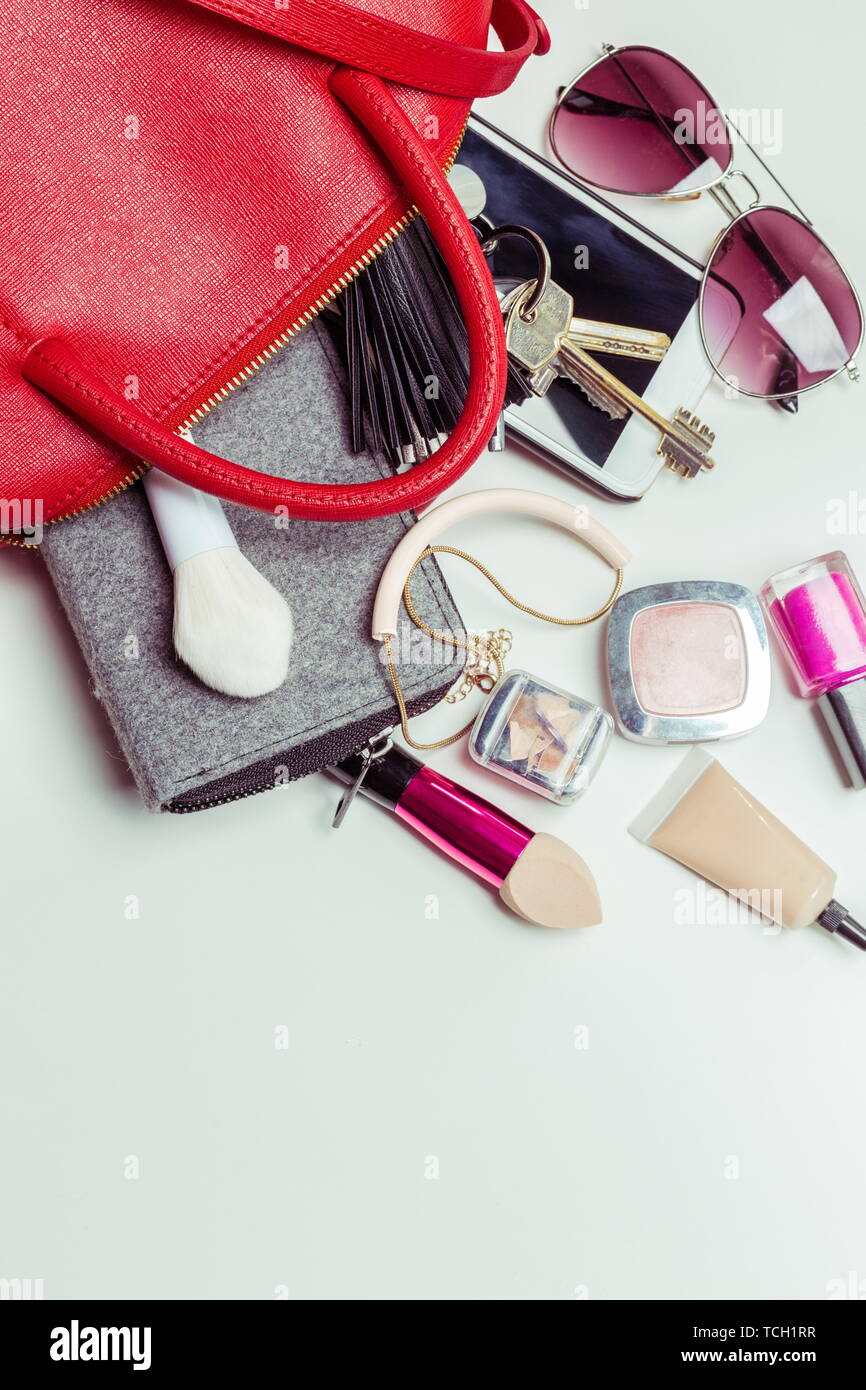 Womans handbag open hi-res stock photography and images - Alamy