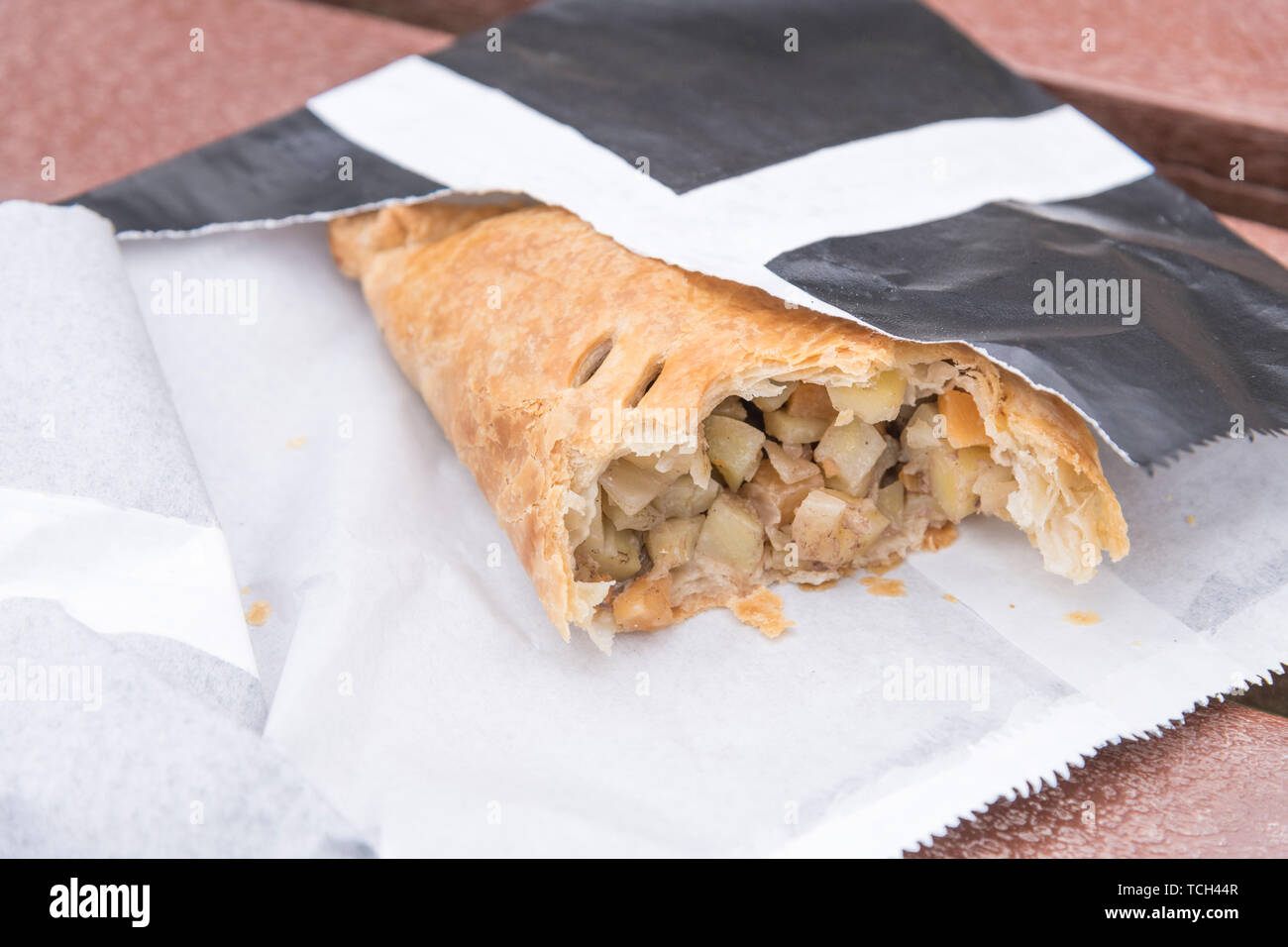 Whats in a cornish pasty hi-res stock photography and images - Alamy
