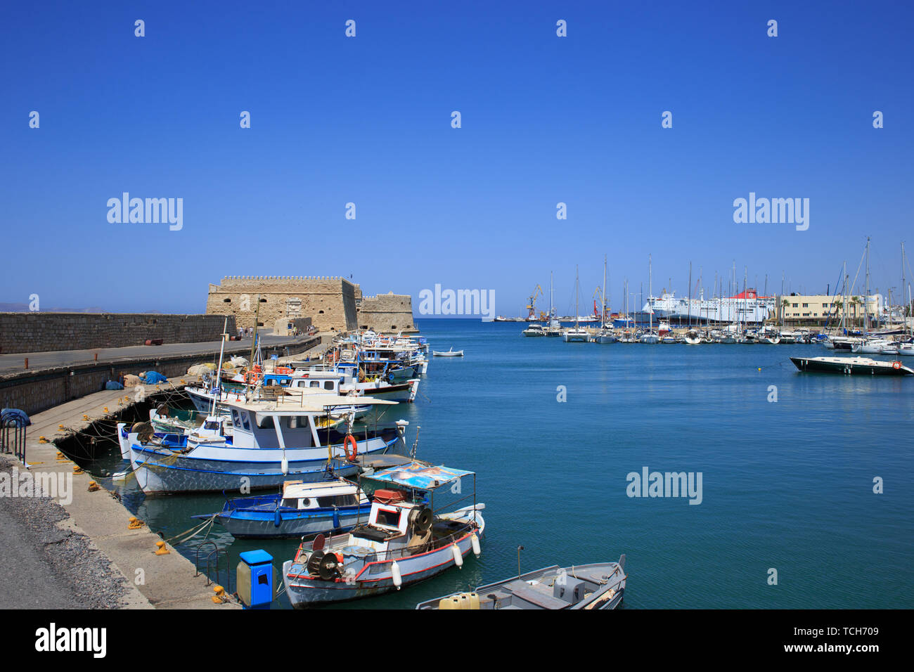 Heraklion port and venetian harbour in island of Crete, Greece Stock ...