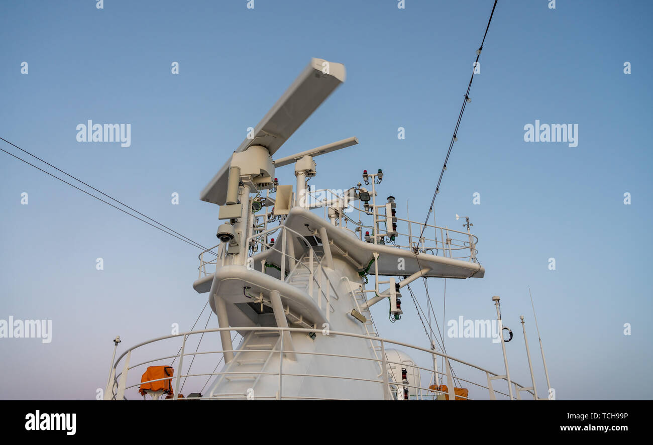 Antenna on a large ship hi-res stock photography and images - Alamy