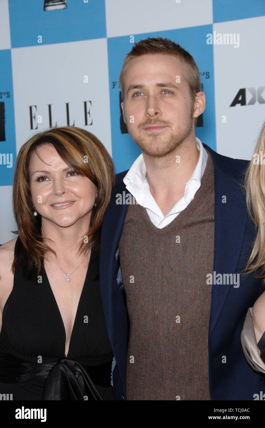 LOS ANGELES, CA. February 24, 2007: Ryan Gosling & mother at Film ...