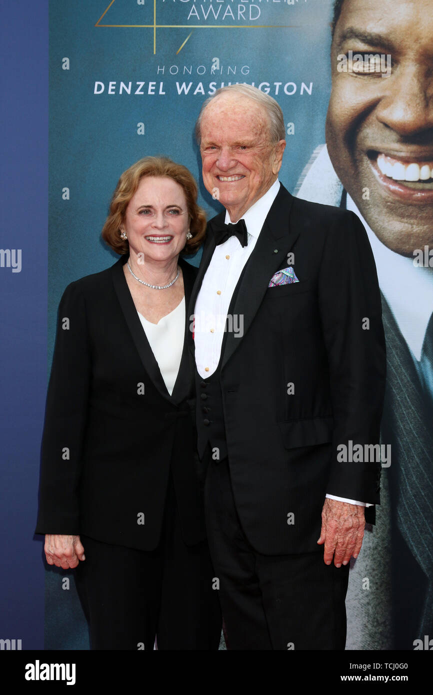 June 6, 2019 - Los Angeles, CA, USA - LOS ANGELES - JUN 6: Elizabeth ...