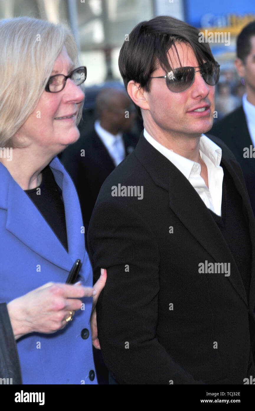 LOS ANGELES, CA. December 10, 2007: Tom Cruise & former publicist Pat ...