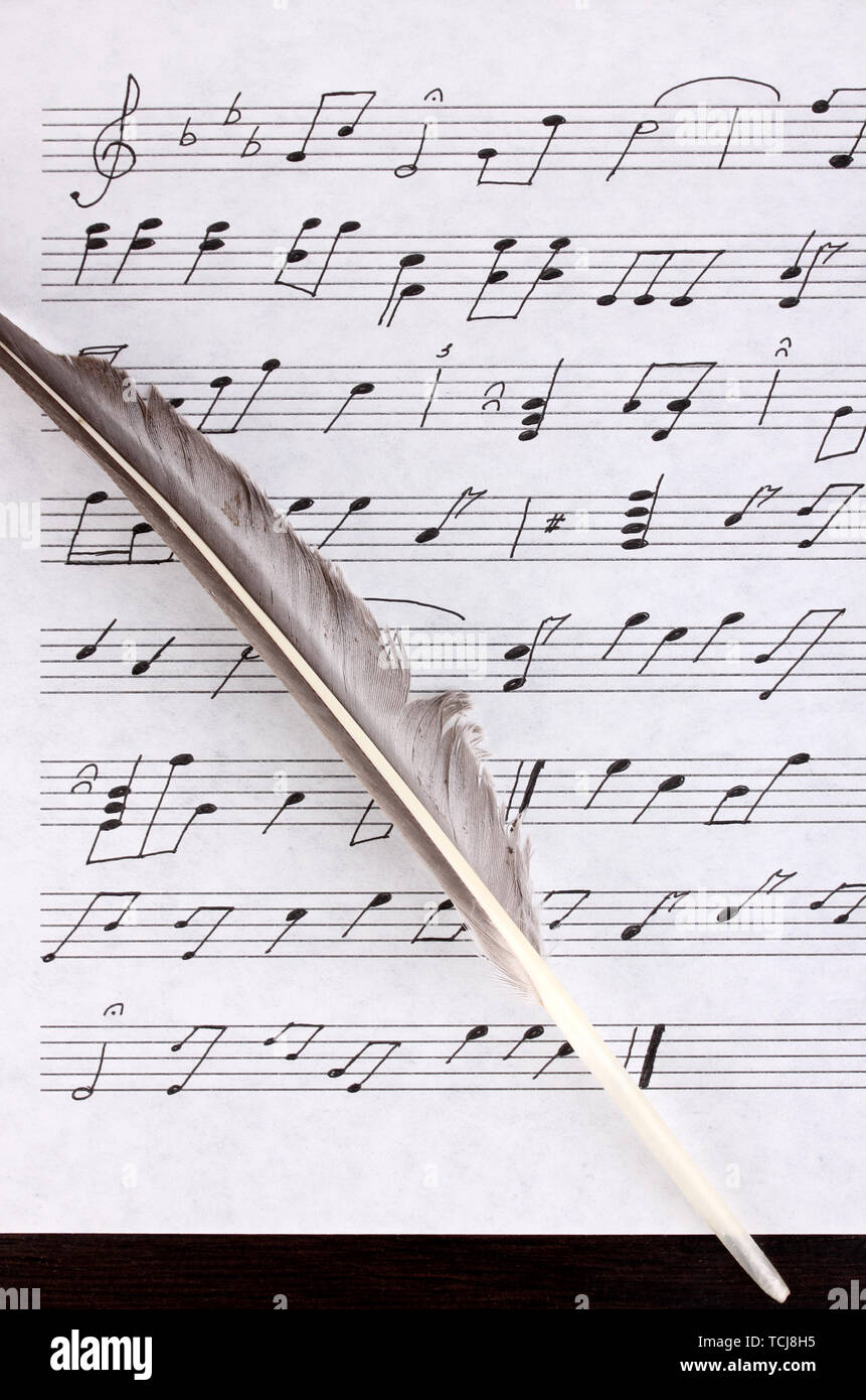 Musical notes feather hi-res stock photography and images - Alamy