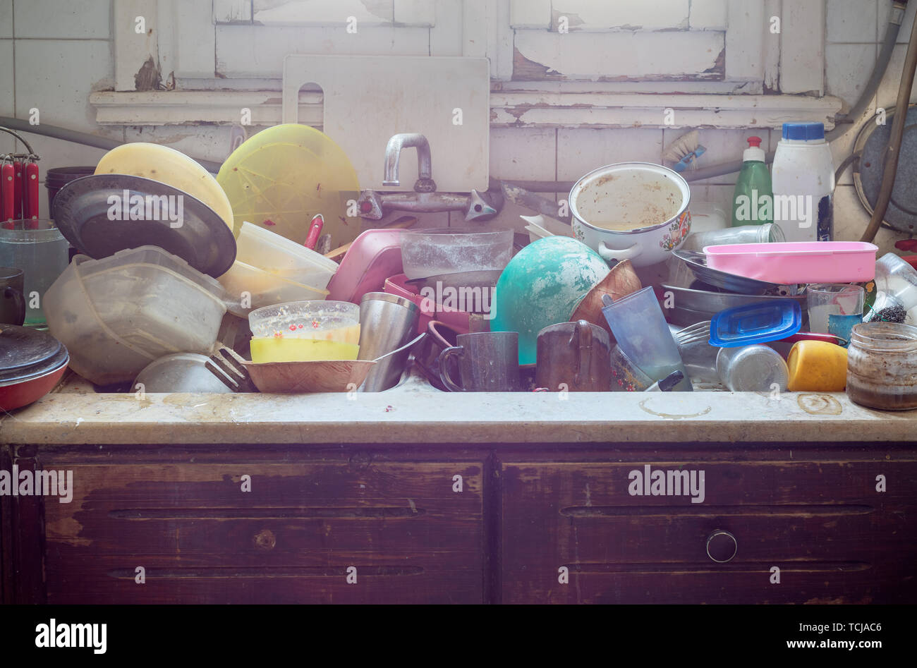 Messy pile of cooking utensils hi-res stock photography and images - Alamy