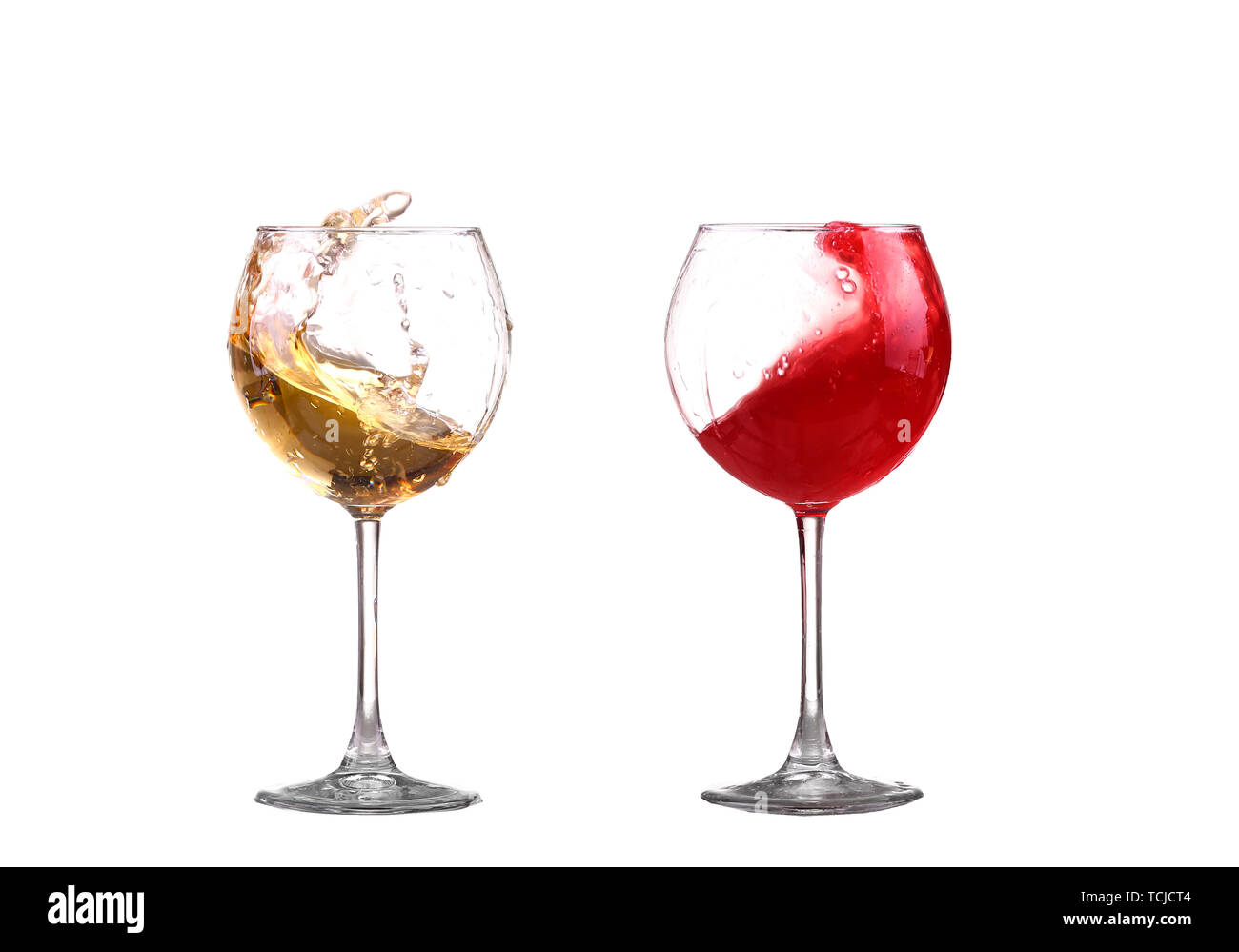 Red and white wine splash diagonal Stock Photo - Alamy