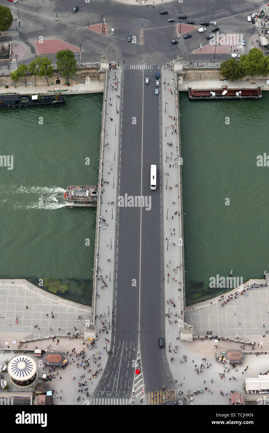 Pont iena hi-res stock photography and images - Alamy