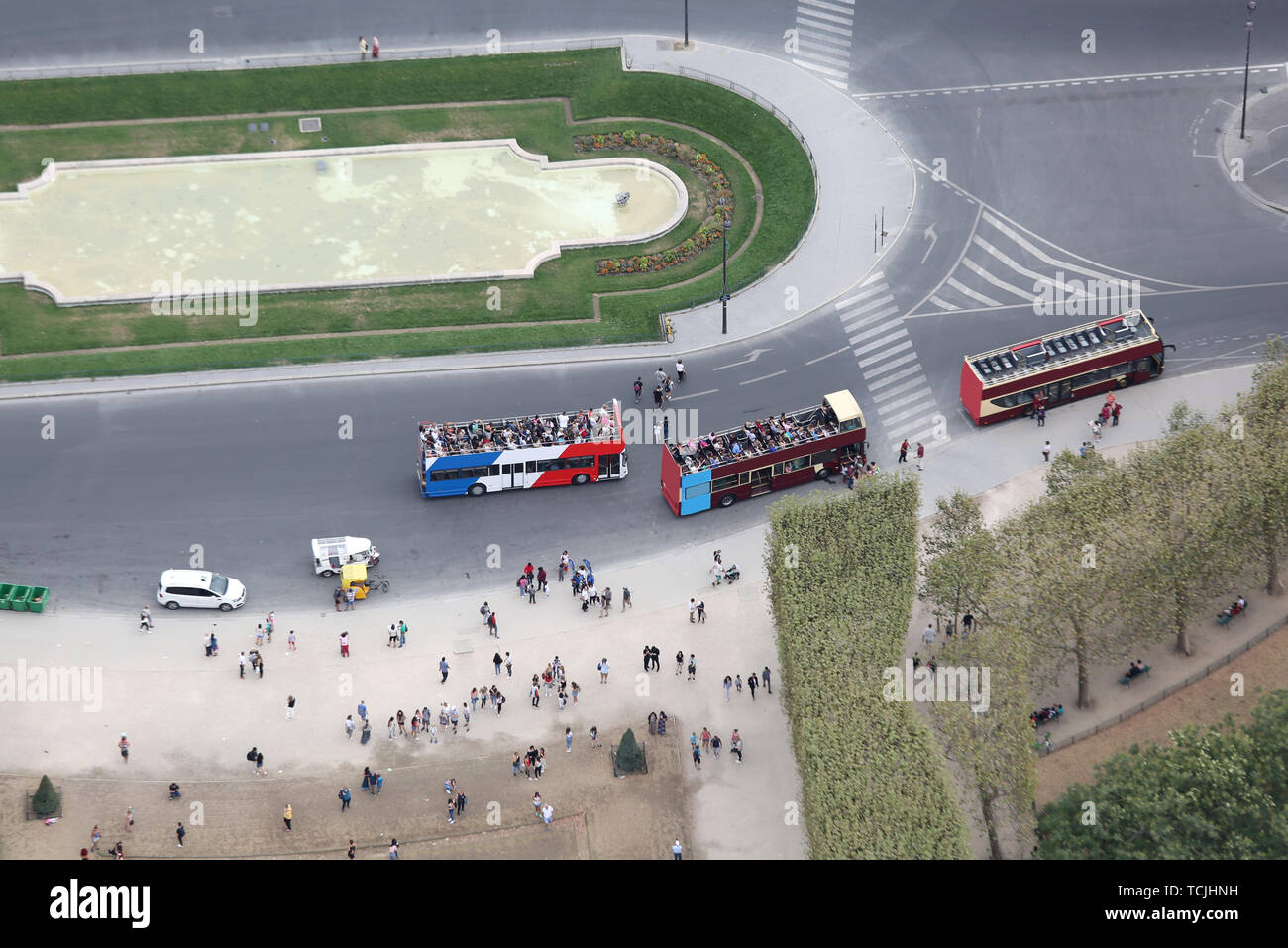 Big three bus hi-res stock photography and images - Alamy