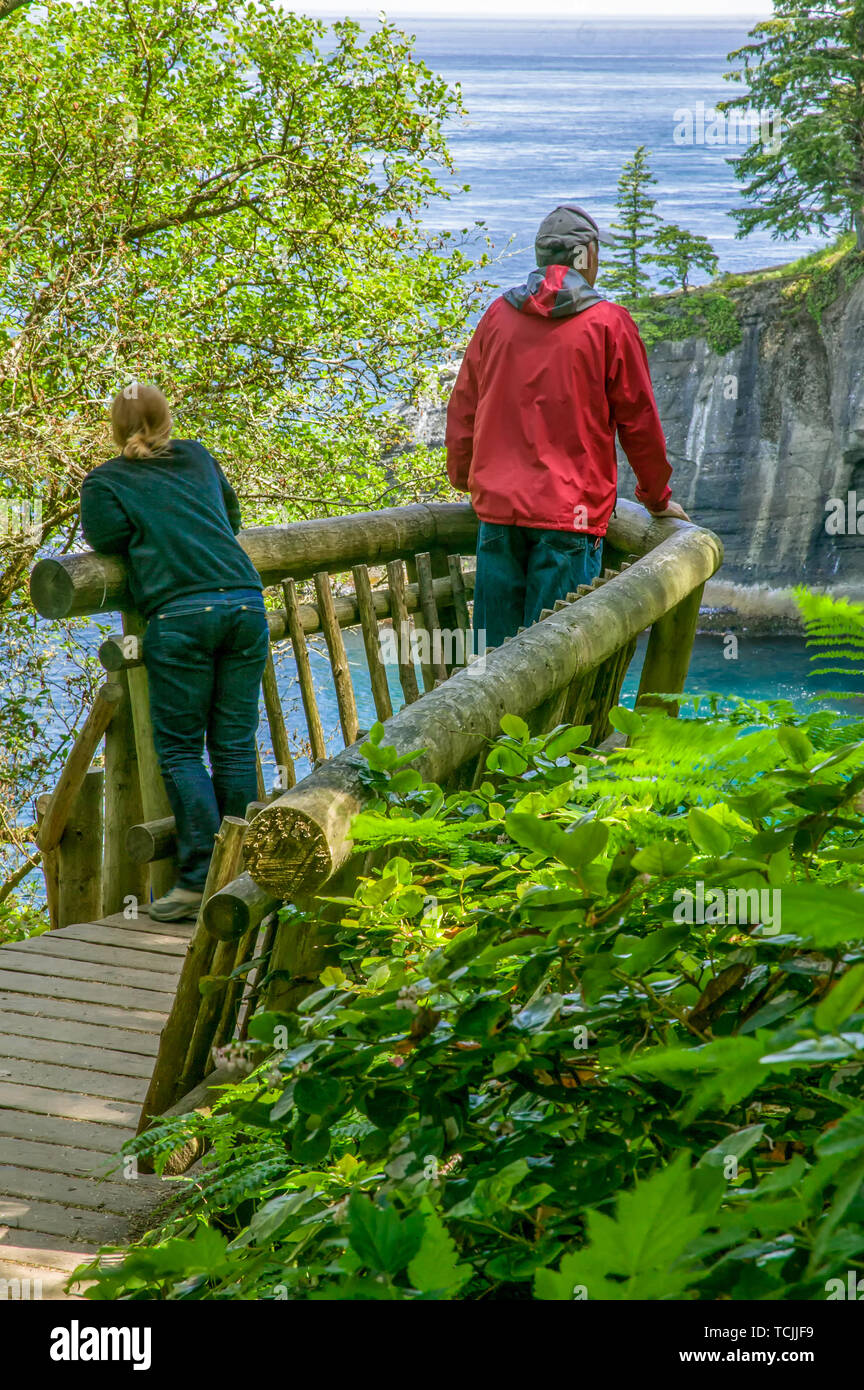 Neah bay makah indian reservation hi-res stock photography and images ...