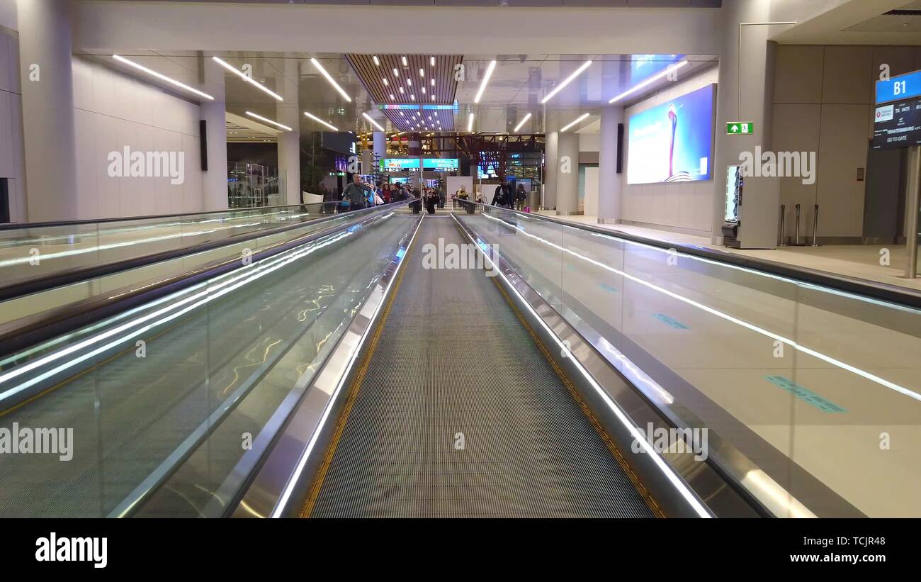 Travelator travelators escalators escalator hi-res stock photography ...