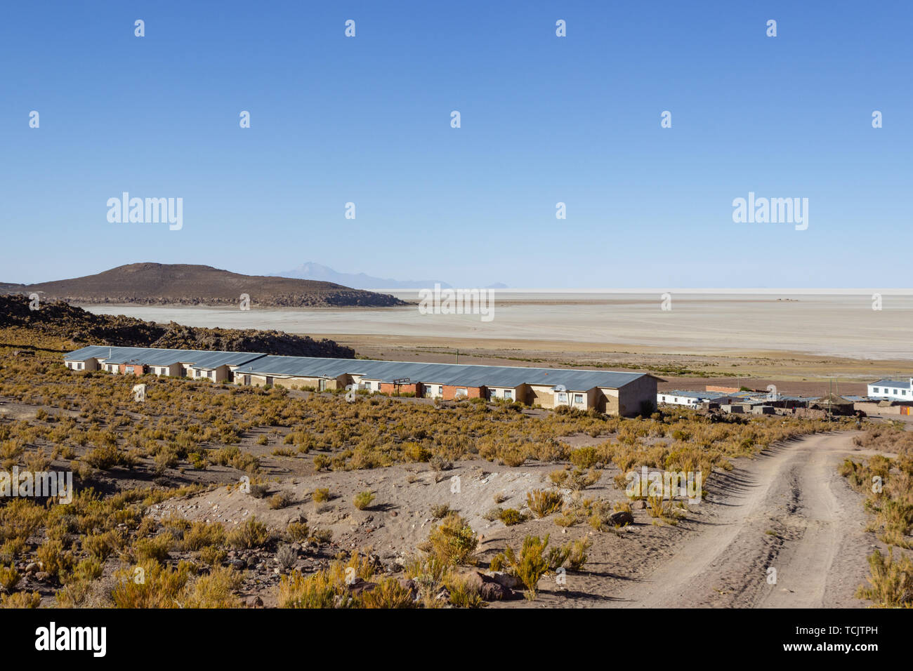 panorama over the salt pans of salar de uyuni, bolivia Stock Photo - Alamy