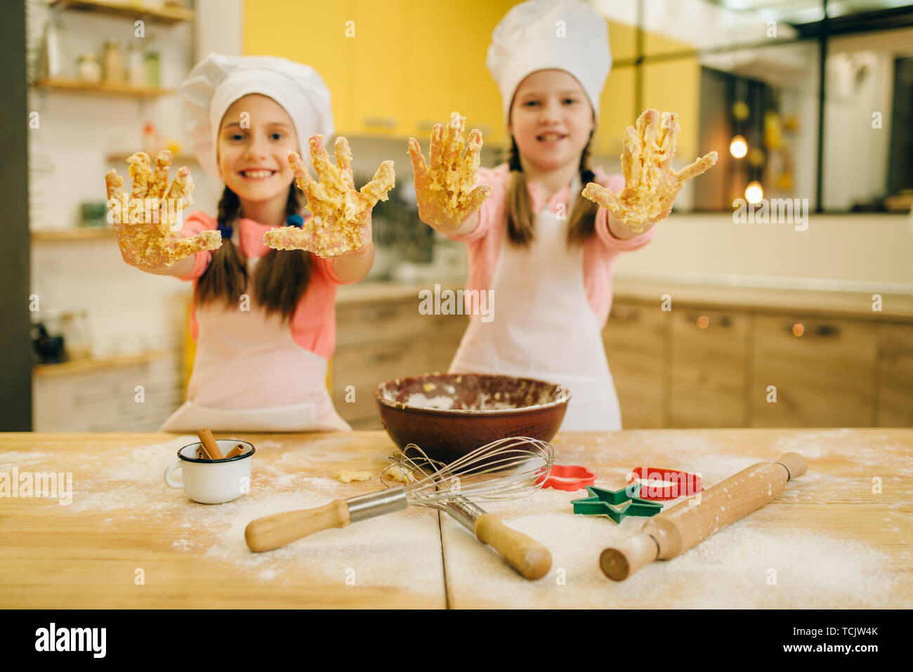 Hands covered in flour hi-res stock photography and images - Alamy