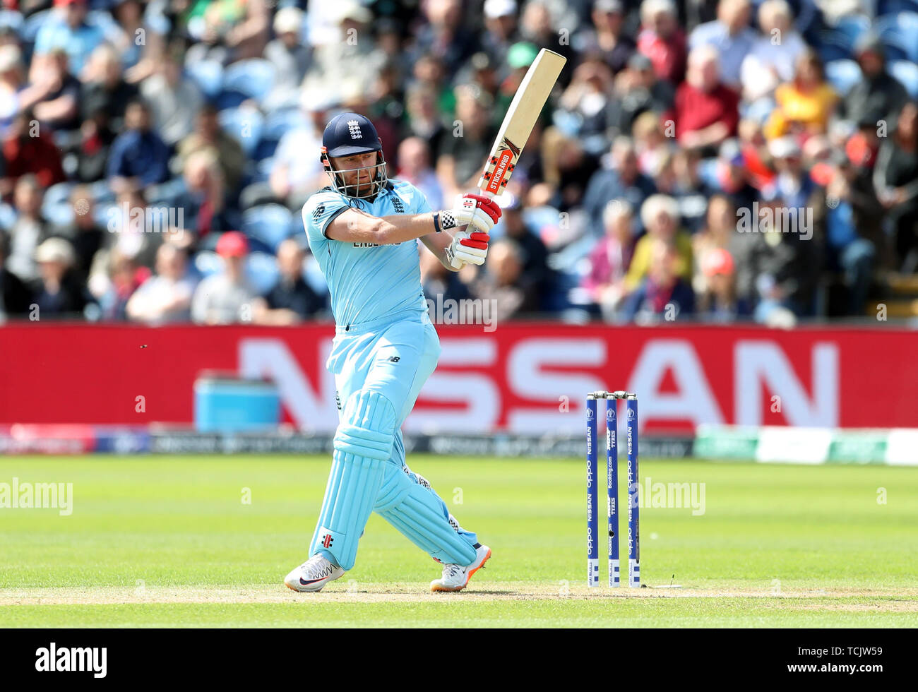Cricket at cardiff hi-res stock photography and images - Alamy