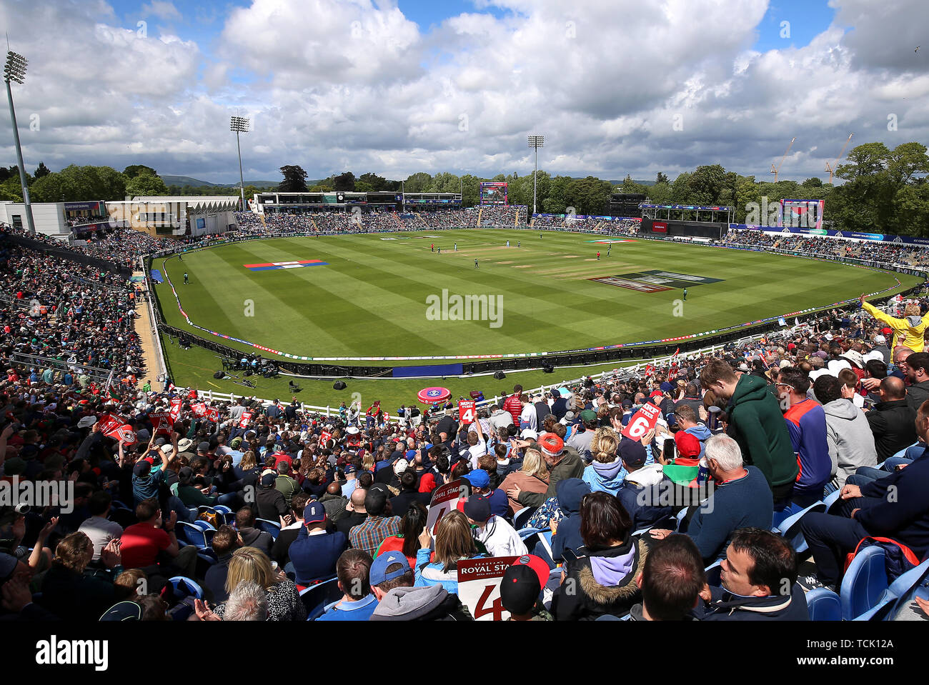 General view of the ground during the ICC Cricket World Cup group stage ...