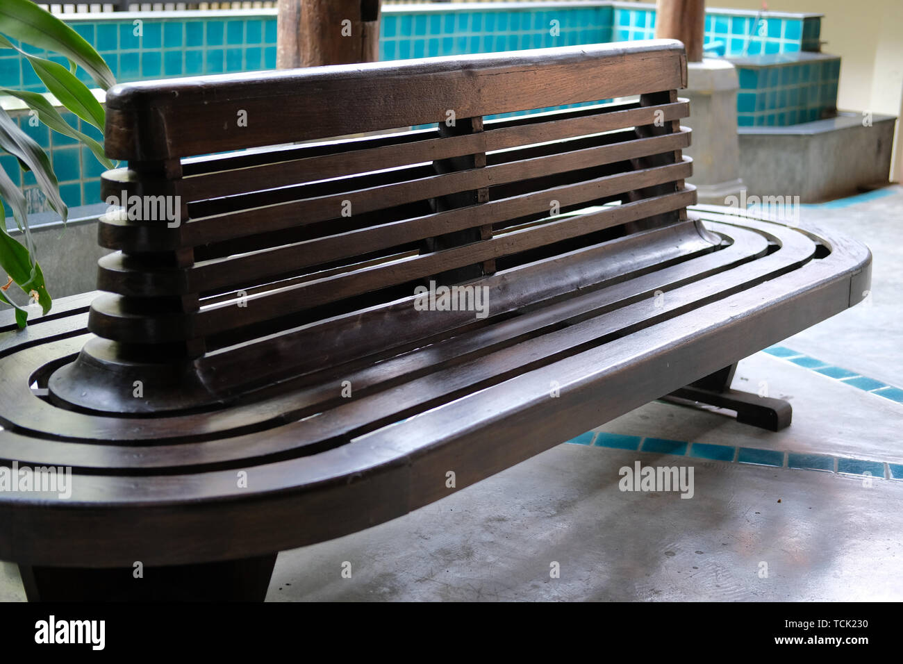 wooden bench waiting chair at railway train bus station Stock Photo - Alamy