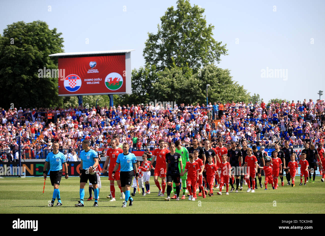 E walk stadion hi-res stock photography and images - Alamy