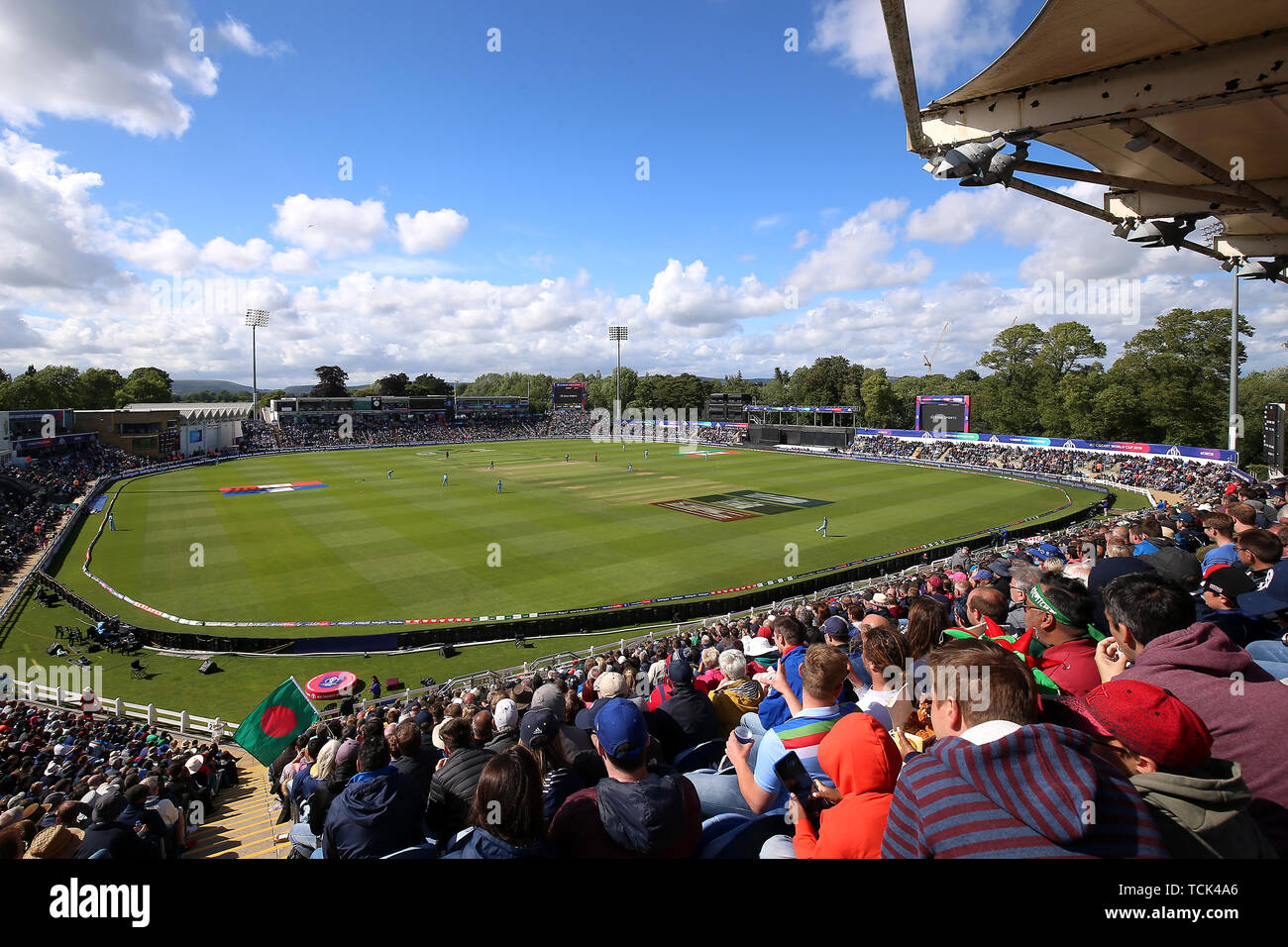 General view of the ground during the ICC cricket World Cup group stage ...