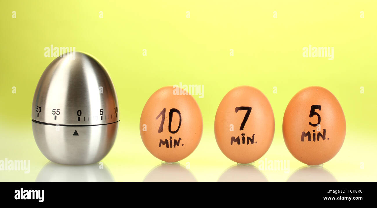 Five minute egg hi-res stock photography and images - Alamy