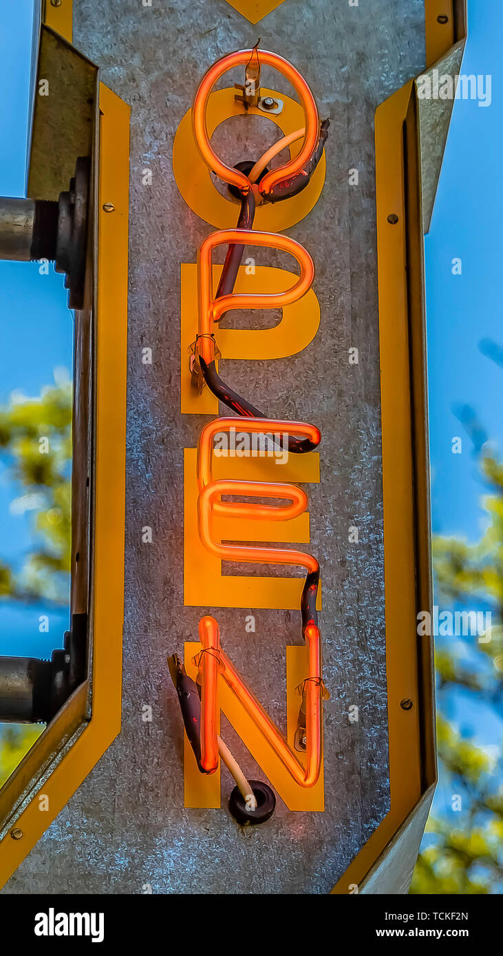 Panorama frame Close up of an Open arrow sign at the exterior of a ...