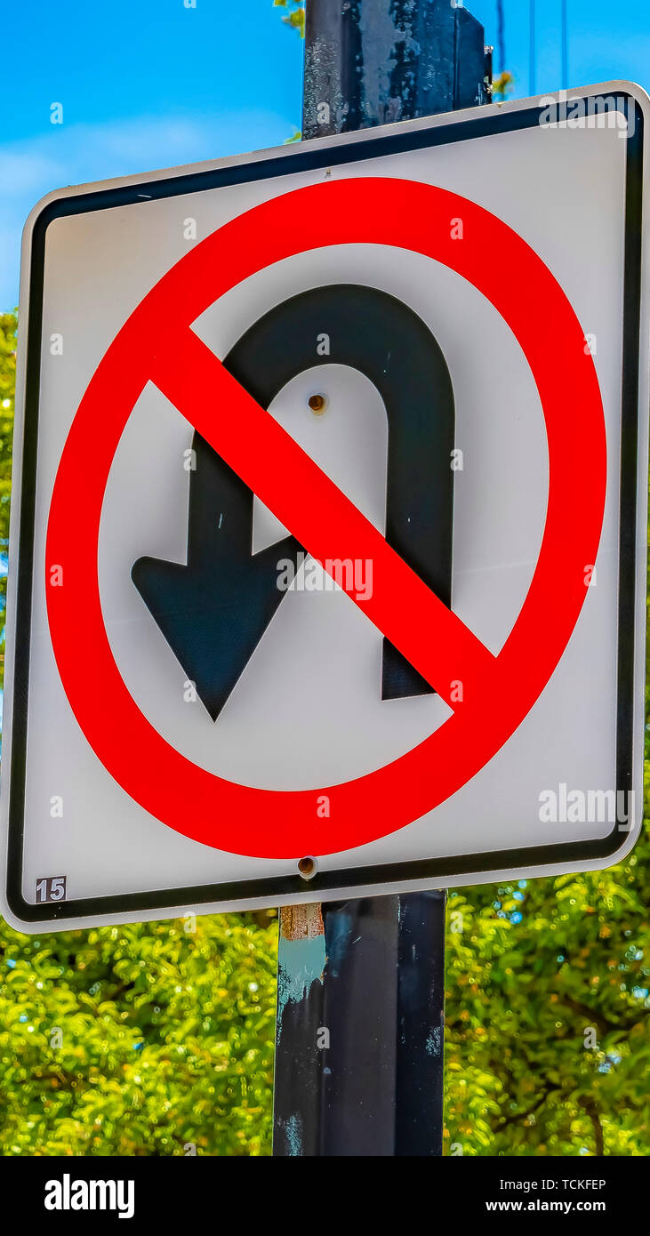 Sign no u turn hi-res stock photography and images - Alamy