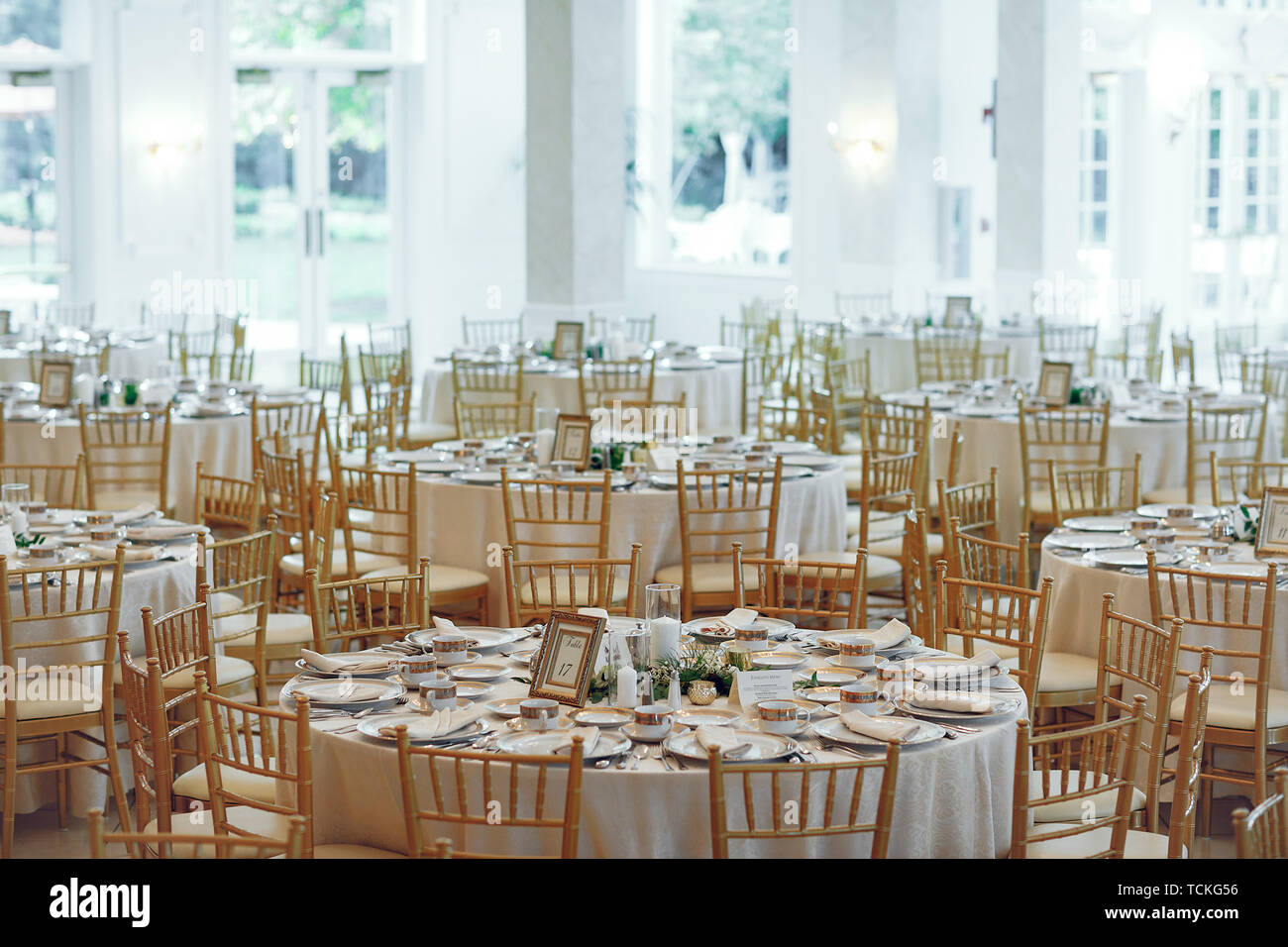 Elegant wedding tables Stock Photo - Alamy