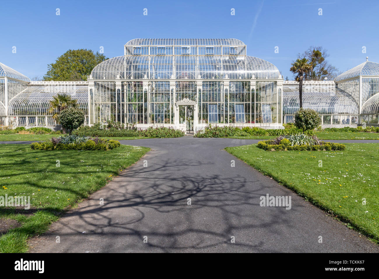 Glass house in Botanic garden, Dublin, Ireland Stock Photo - Alamy