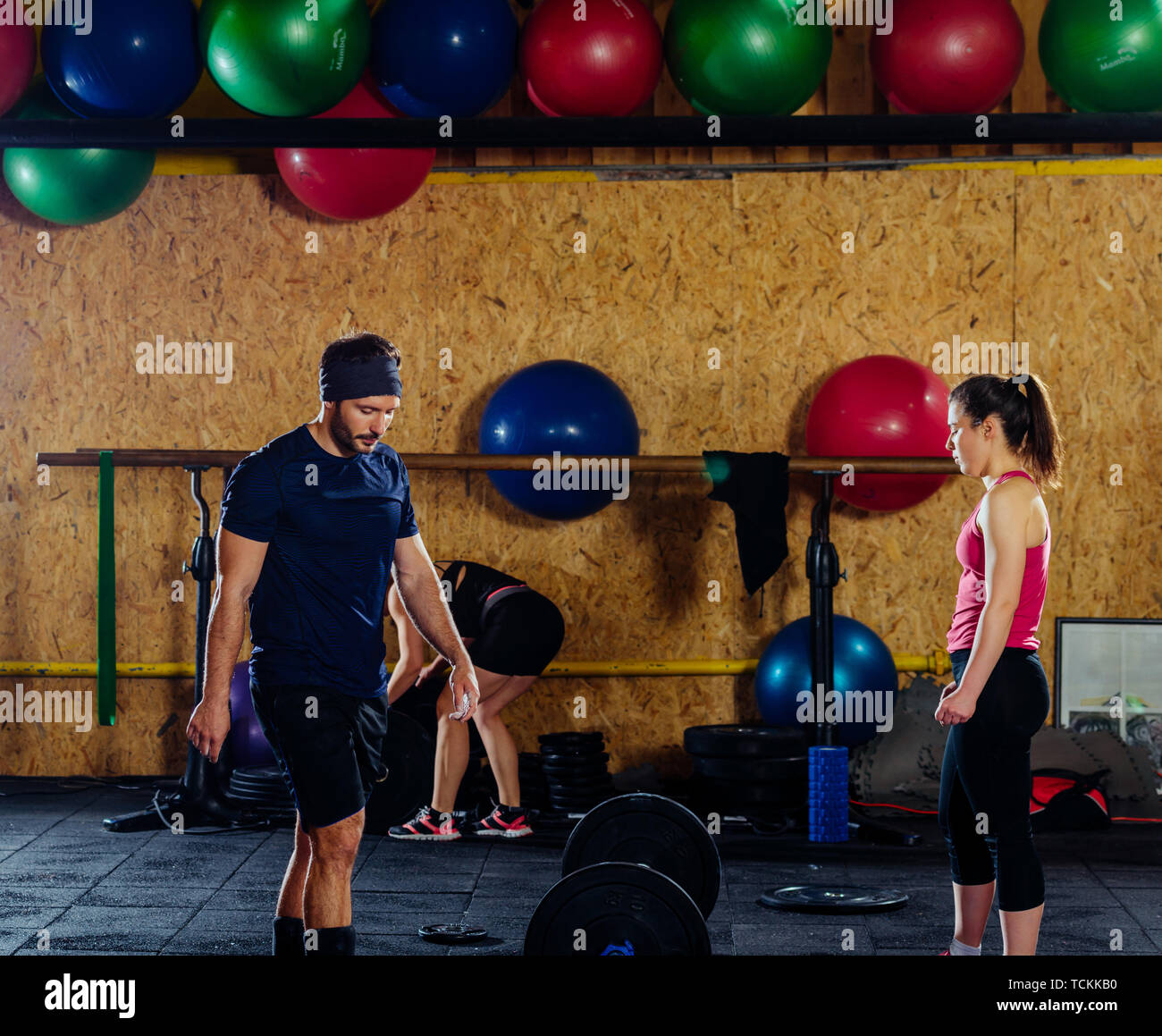 A group of urban people doing exercise in the gym Stock Photo - Alamy