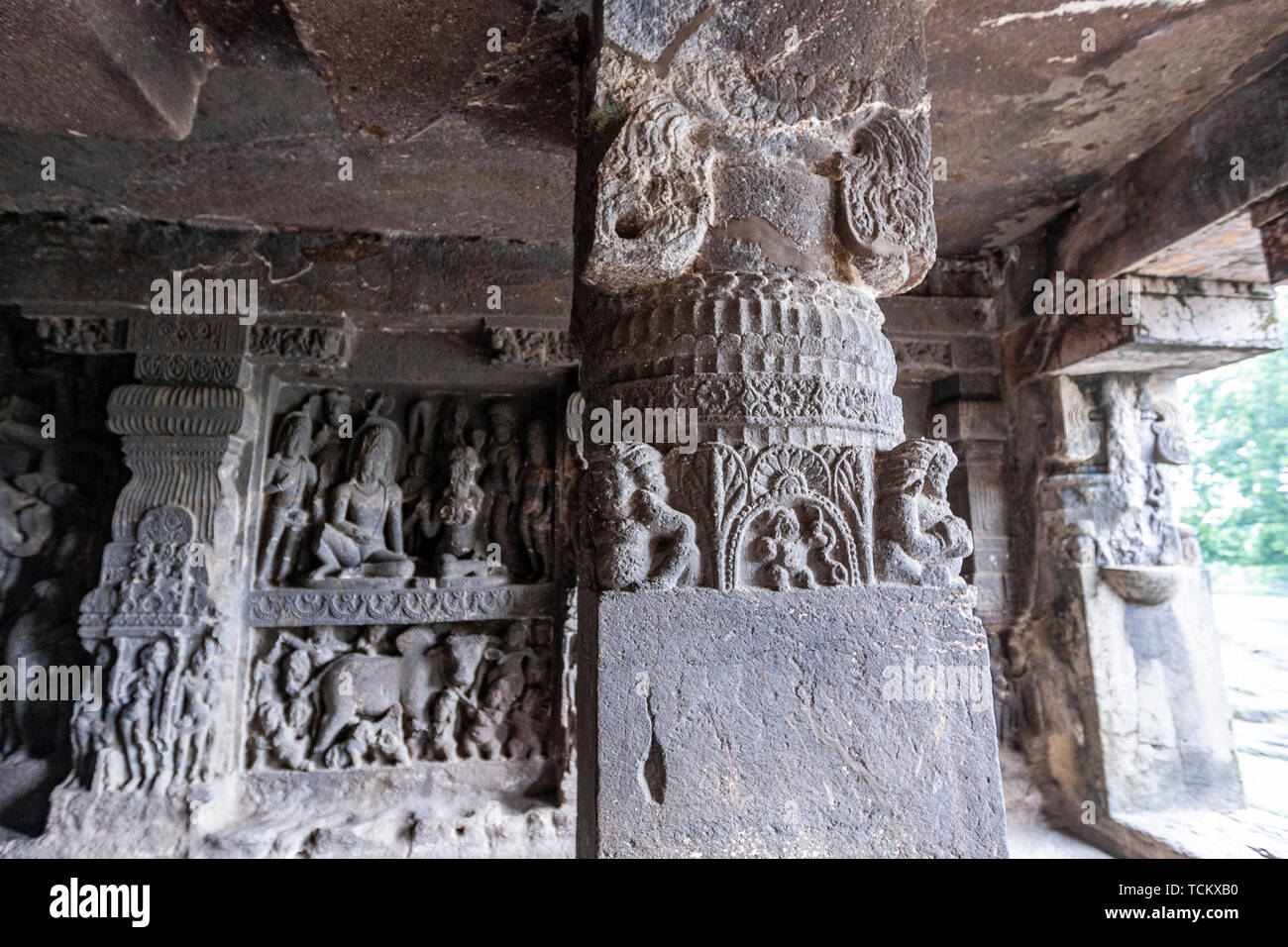 Cave 14, Hindu monuments, Ellora Caves, rock-cut monastery-temple cave ...