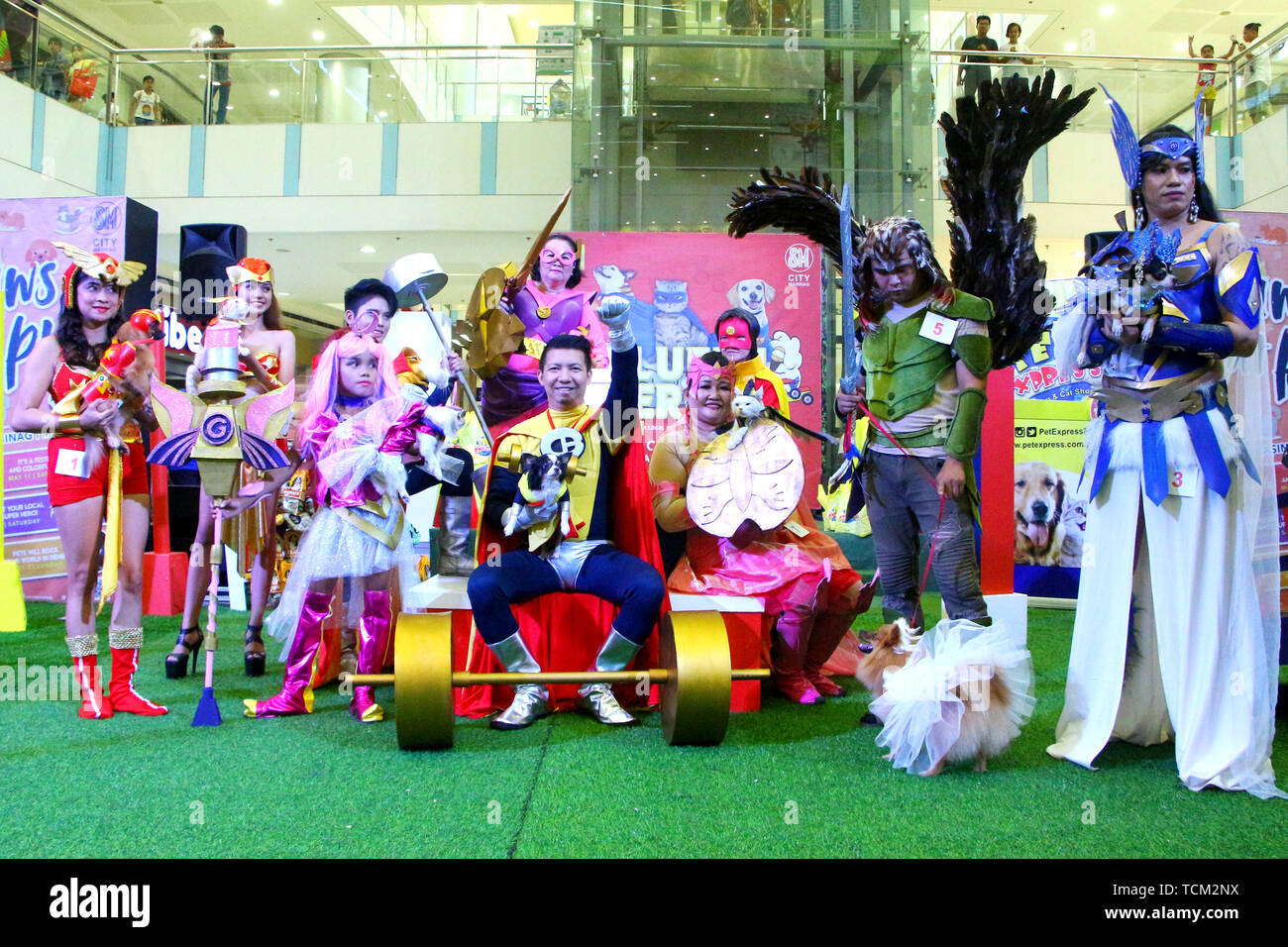 Antipolo, Philippines. 08th June, 2019. Pet lovers enjoyed taking a ...