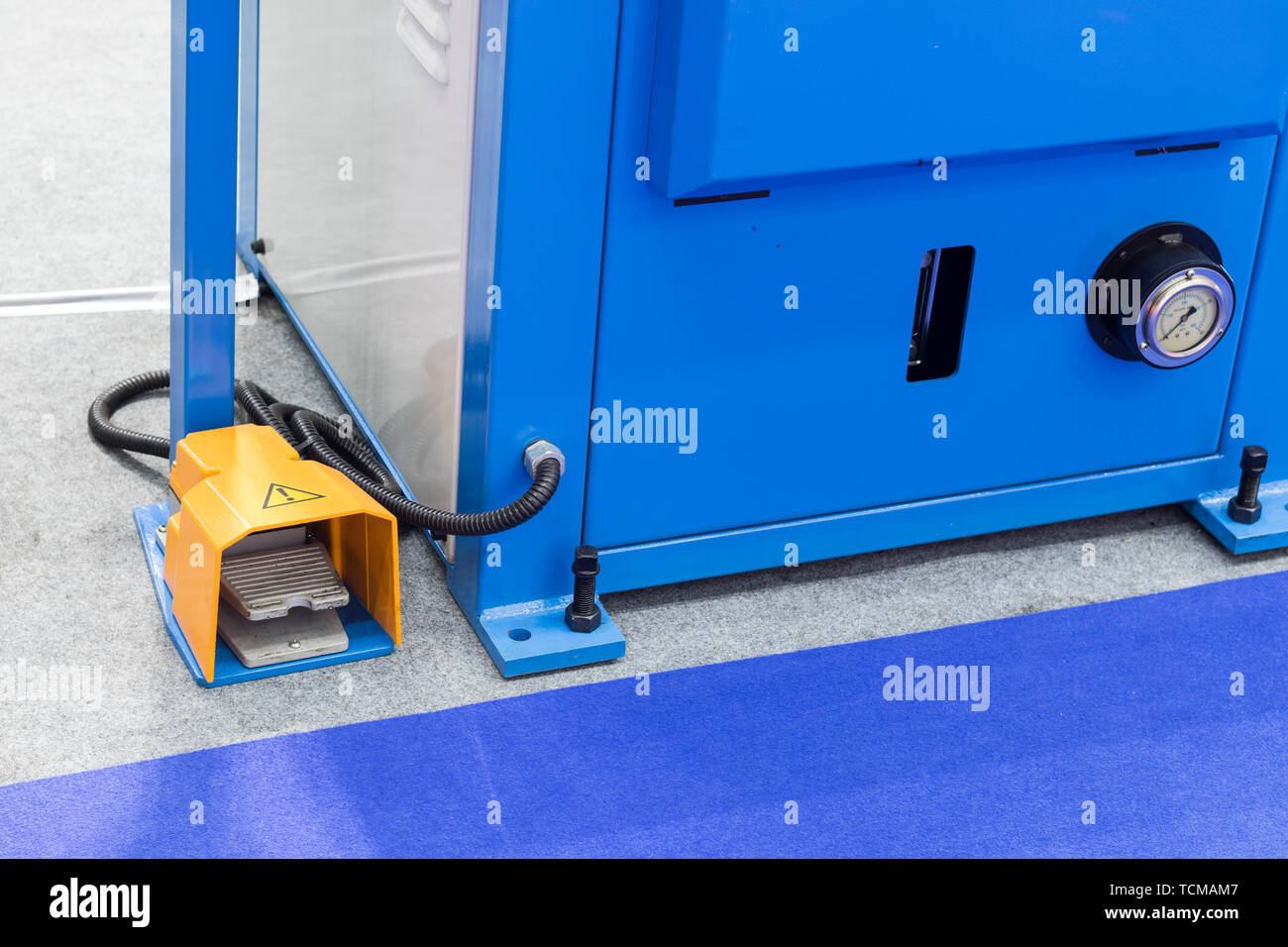 Stop machine hi-res stock photography and images - Alamy