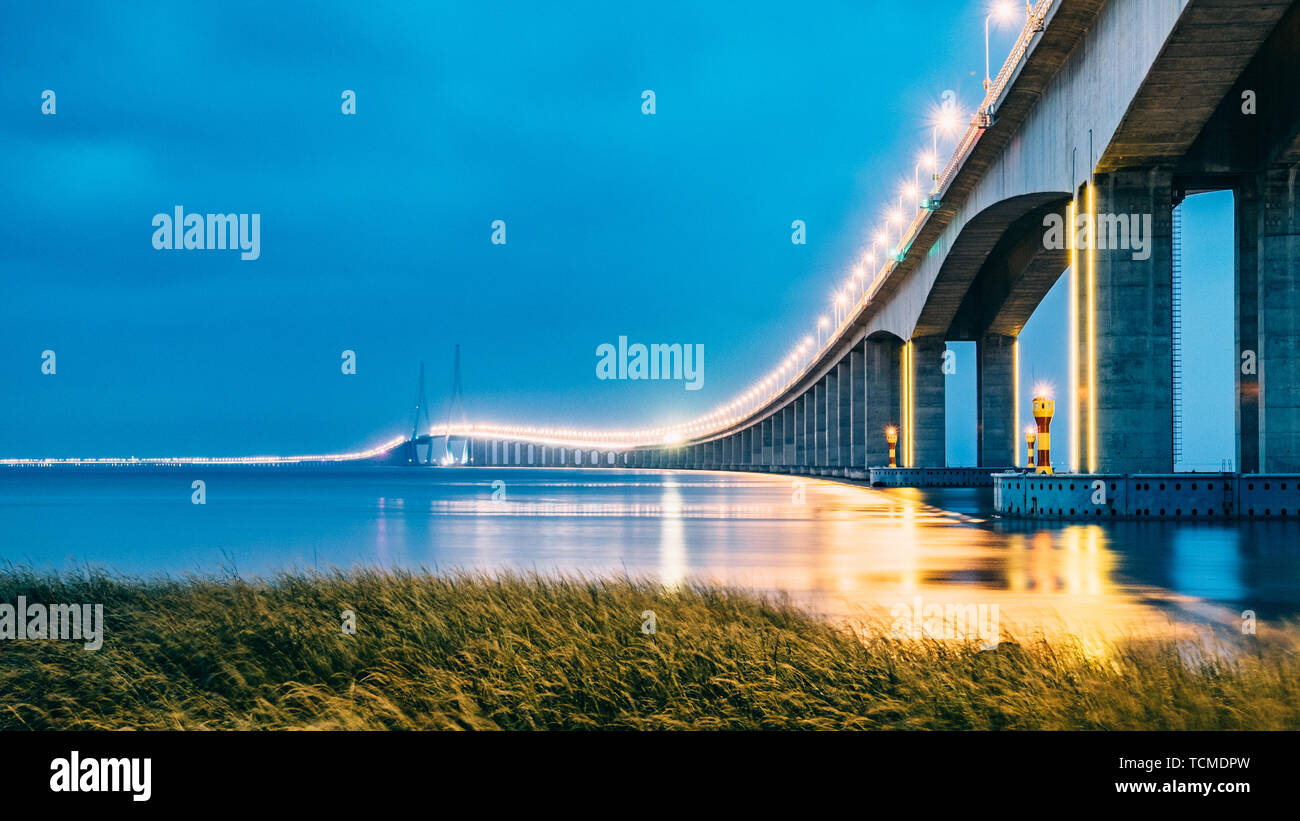 Jintang bridge hi-res stock photography and images - Alamy