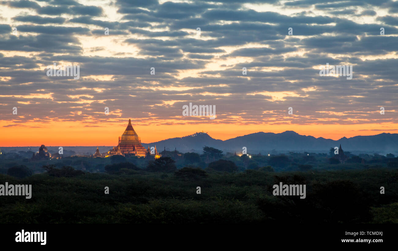 Sunrise in Pagan Plain, Myanmar Stock Photo - Alamy