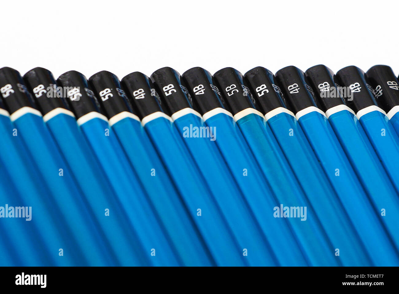 Drawing up drugs hi-res stock photography and images - Alamy